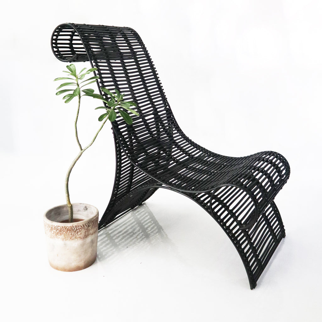 BANIG | All-Weather Lounge Chair With Footstool – jedyabutfurniture